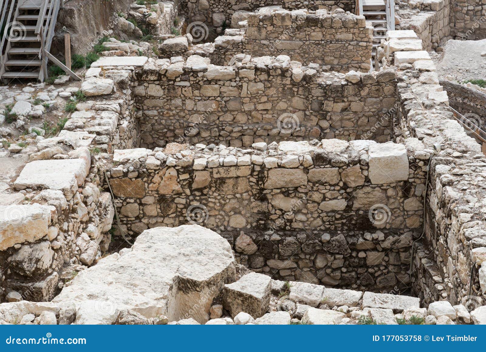 Tour at City of David in Jerusalem Stock Photo - Image of archeology ...