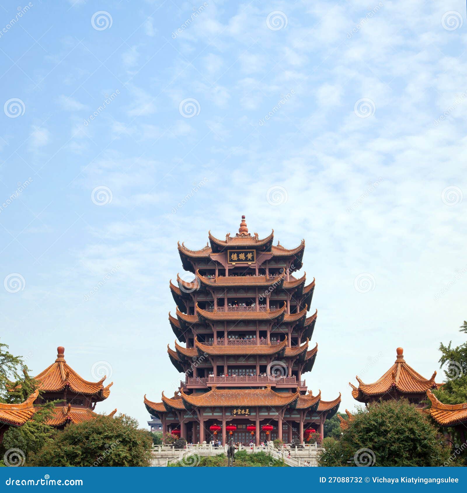 Tour Jaune Wuhan Chine De Grue Photo stock - Image du chinois, asie ...