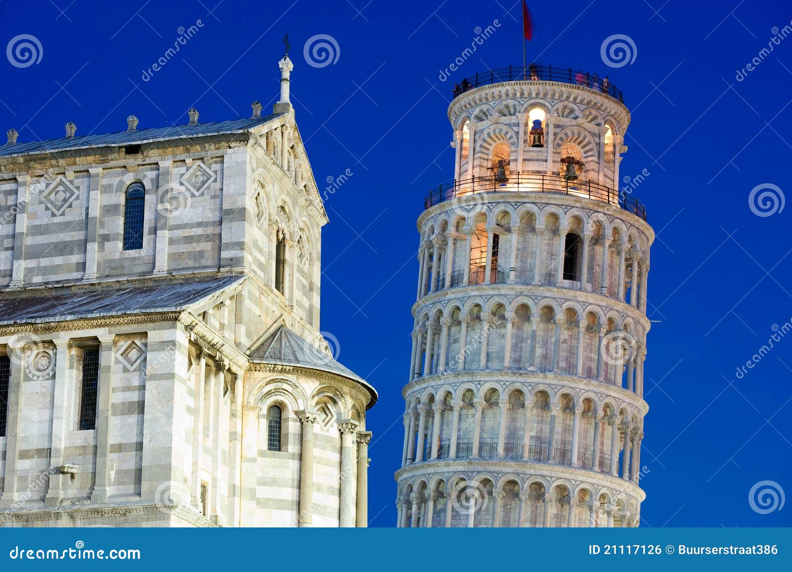 Tour penchée de Pise photo stock. Image du antique, attraction - 21117126