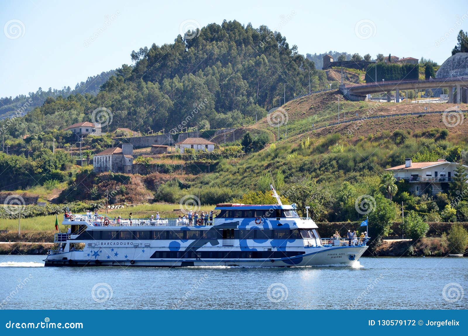 River Douro And A Typical Fishing Village Editorial Photo ...