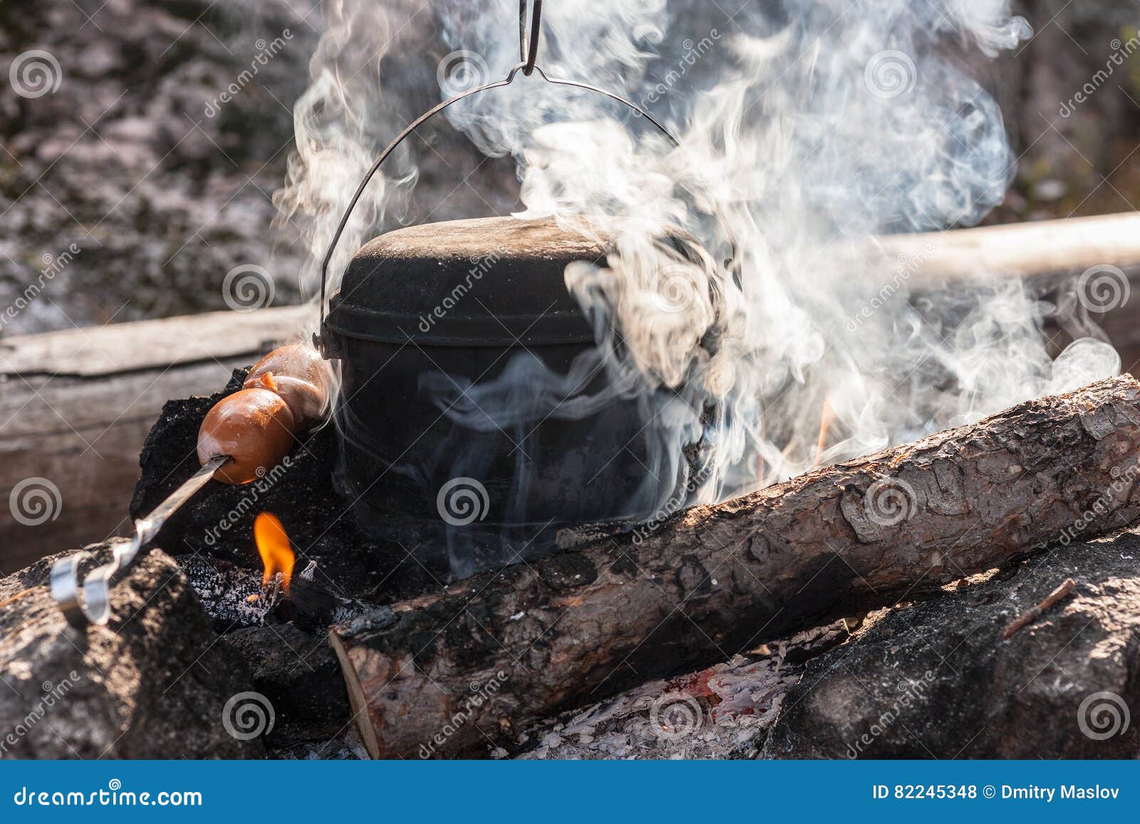 Tourist bonfire with pot stock photo. Image of metal - 82245348