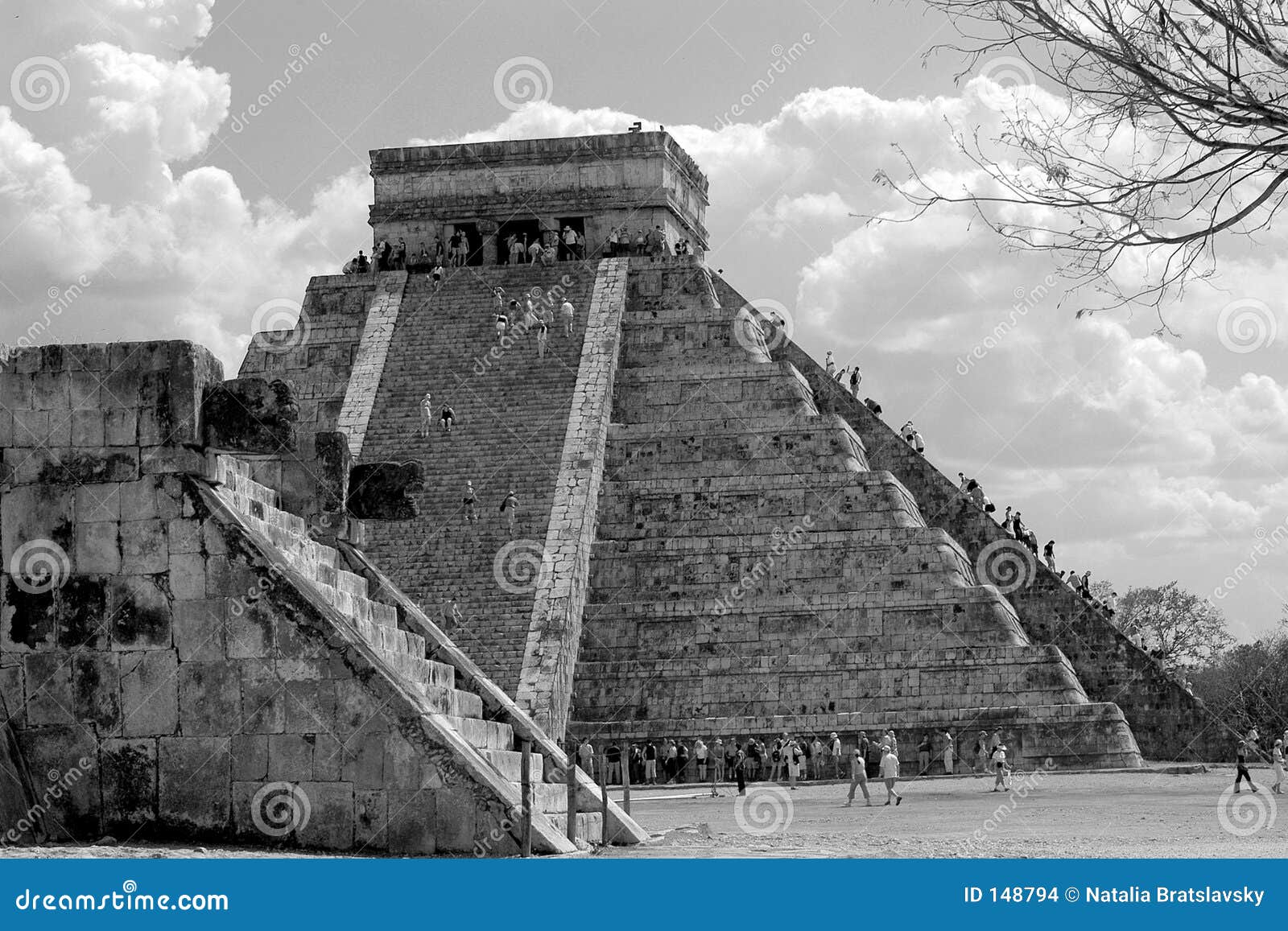 Tourist Climbing Main Pyramid in Chichen Itza, Mexico Stock Photo ...