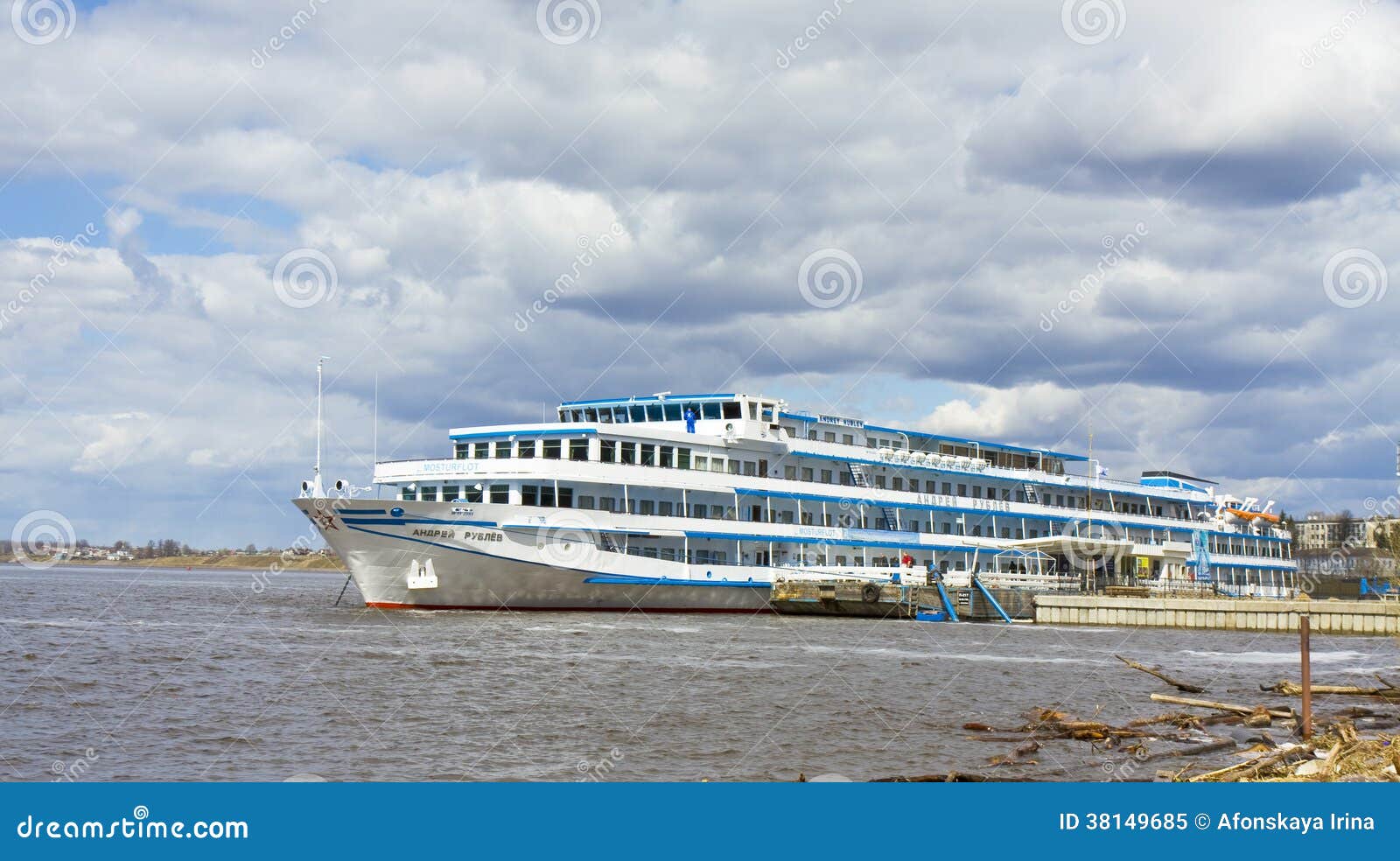 Tourist ship, Volga editorial image. Image of tourist - 38149685