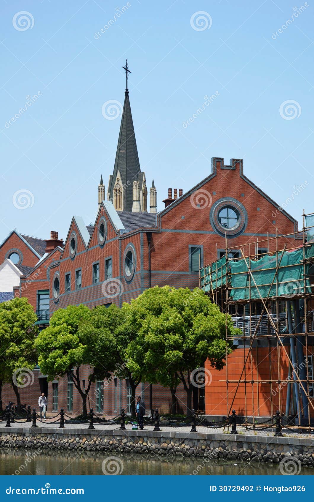 Tourist, town editorial photography. Image of continental - 30729492