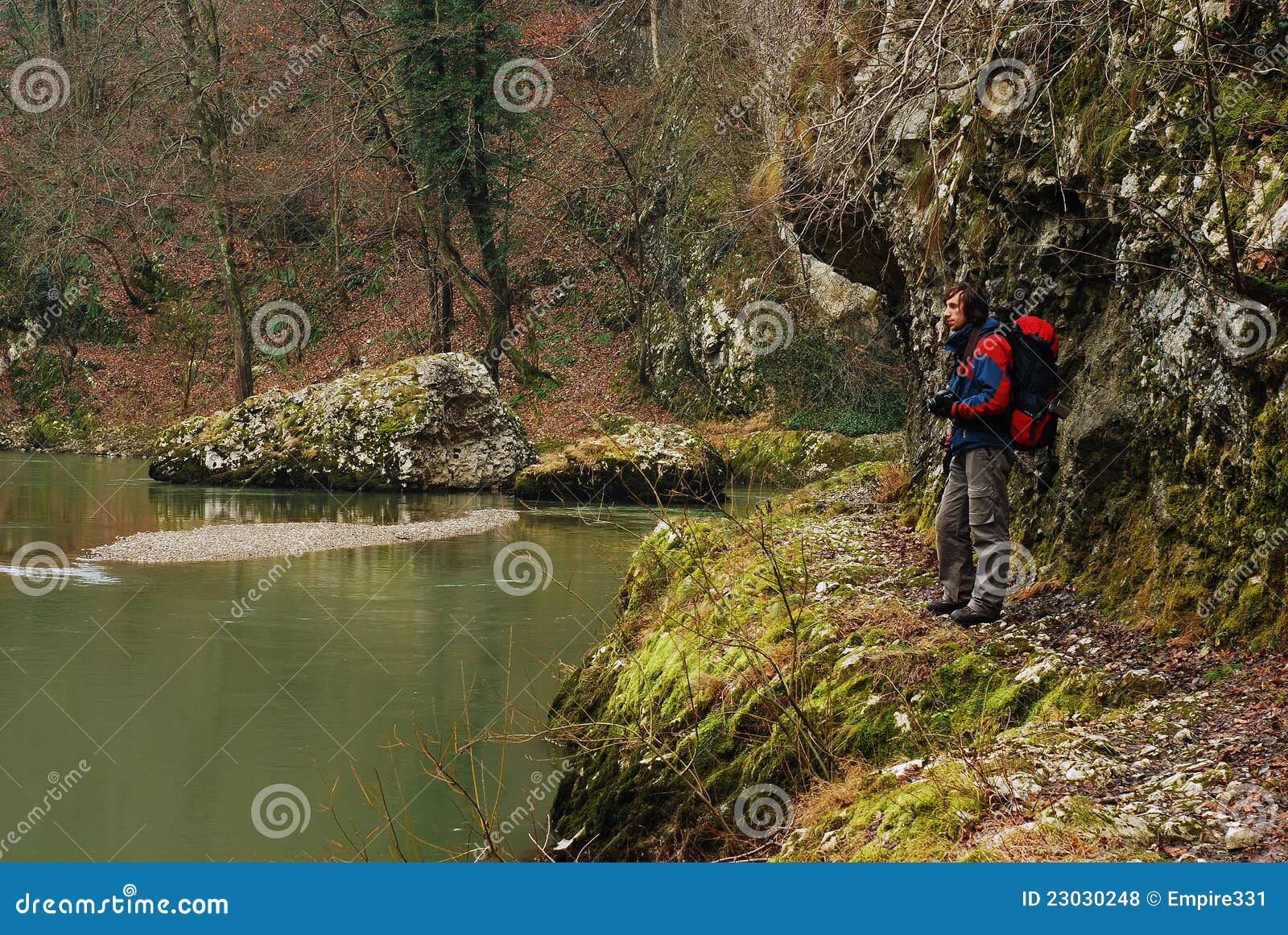 Touriste photo stock. Image du roches, jeune, trekking - 23030248