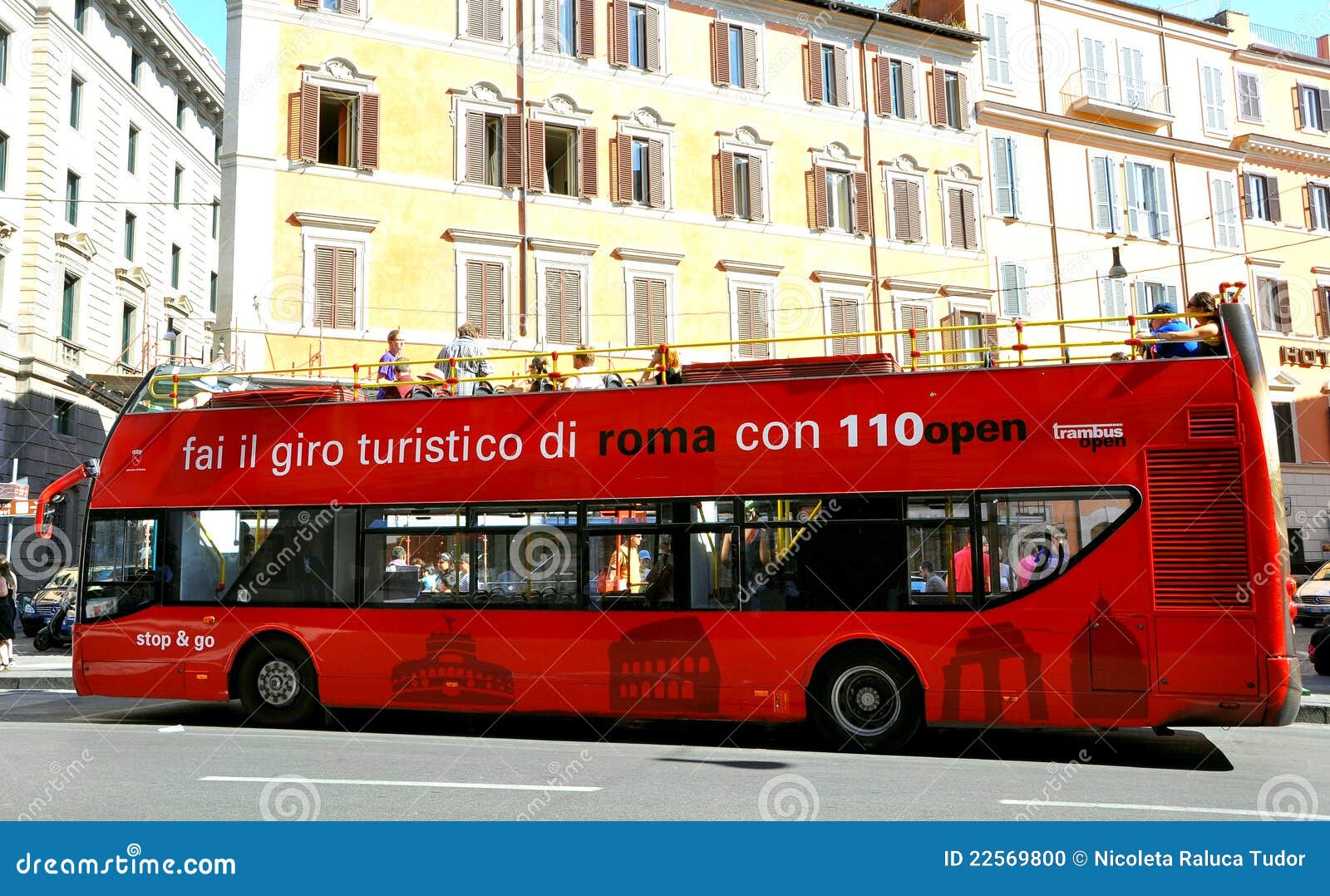 Touristischer Bus in Rom, Italien Redaktionelles Bild - Bild von ...