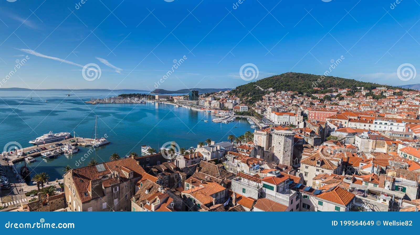 Tourists approach the Riva stock image. Image of europe - 199564649