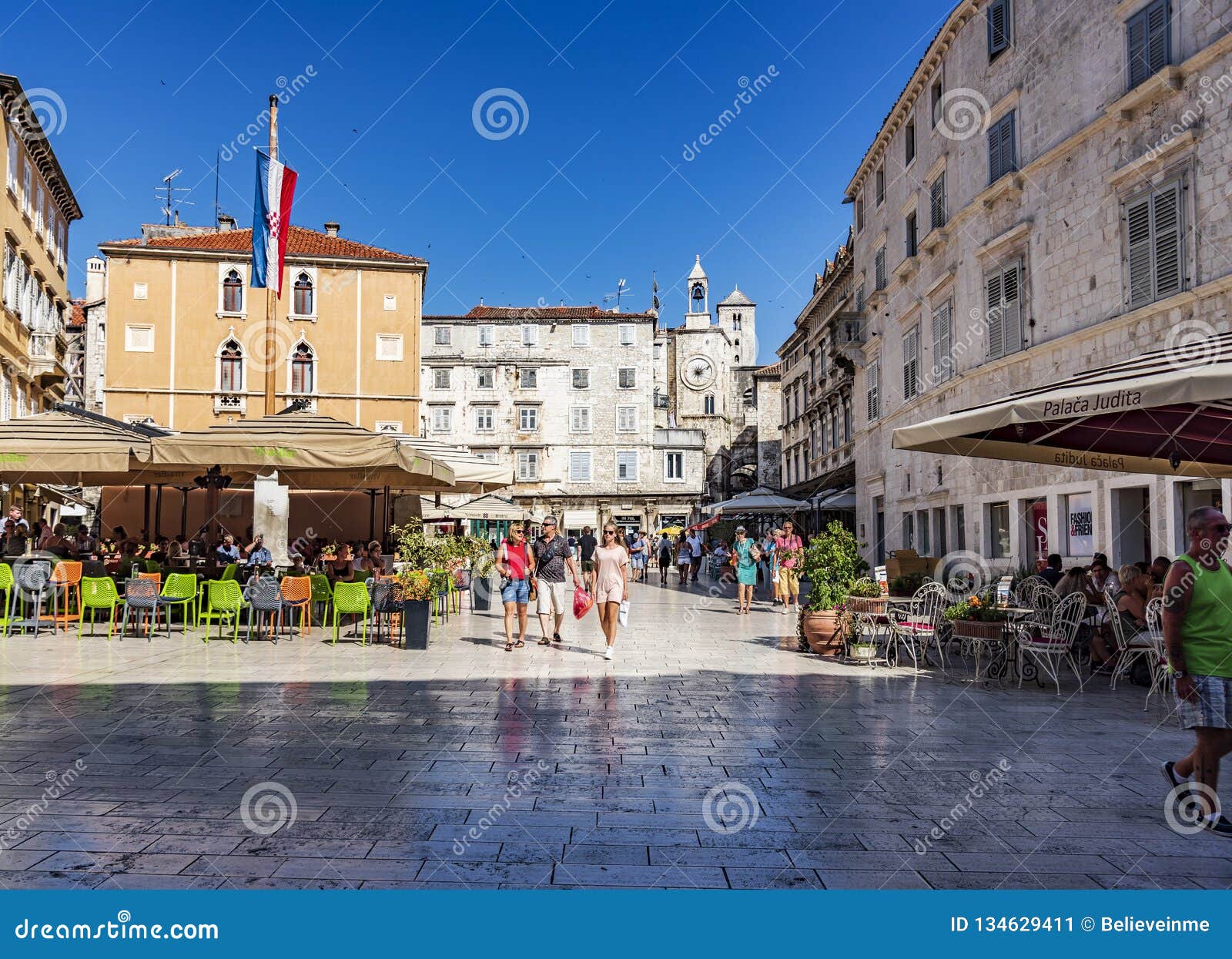 Tourists on the Streets of Split. Editorial Photo - Image of culture ...