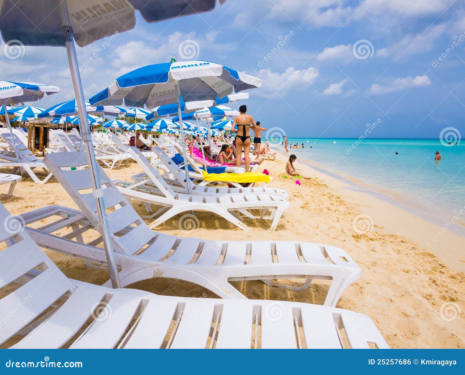 Tourists Sunbathing at a Cuban Beach Editorial Photo - Image of natural ...