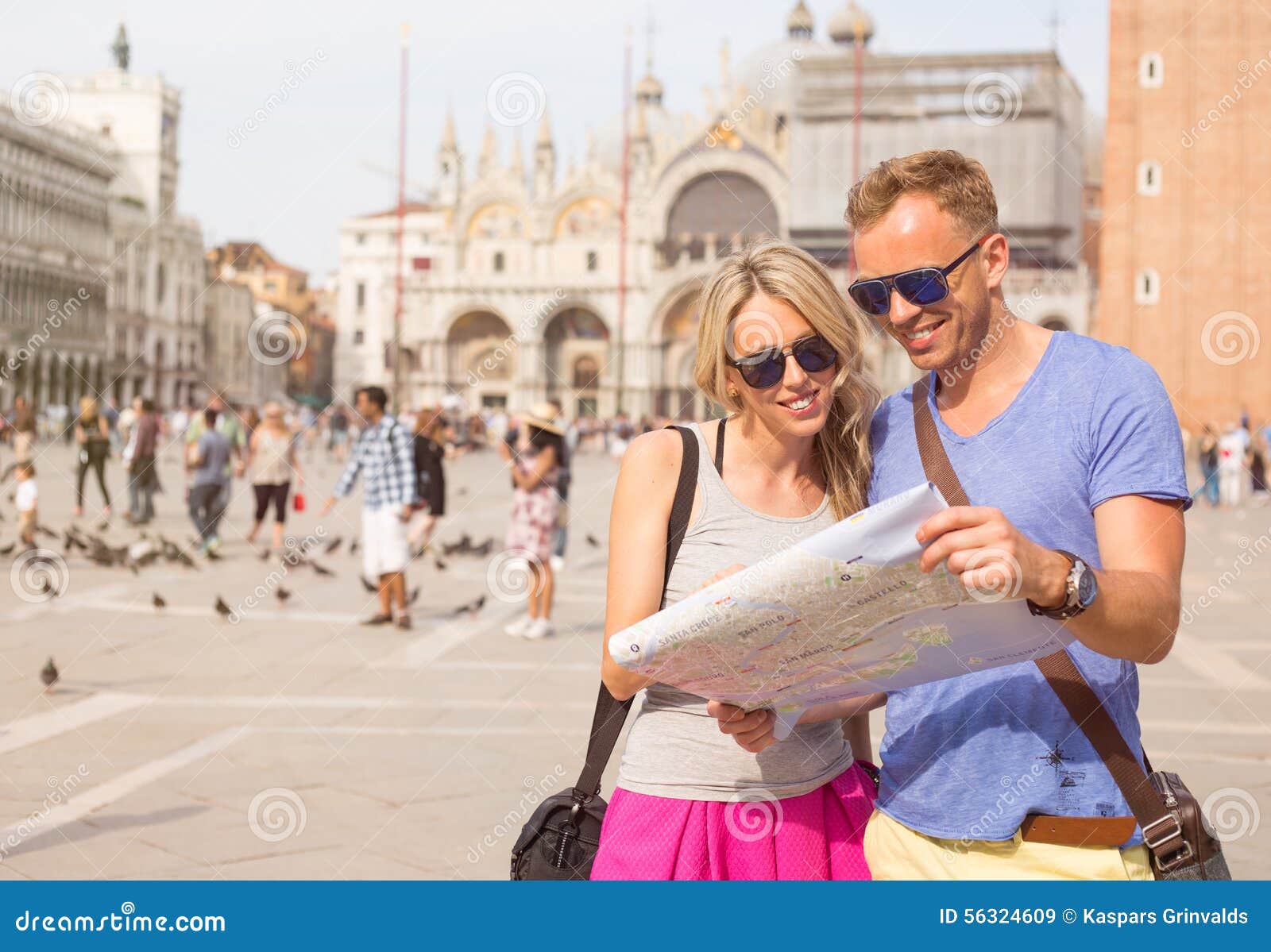 Tourists in Venice Looking at City Map Stock Image - Image of romantic ...
