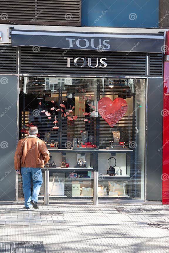 Tous editorial stock image. Image of eyeglasses, spain - 37563354