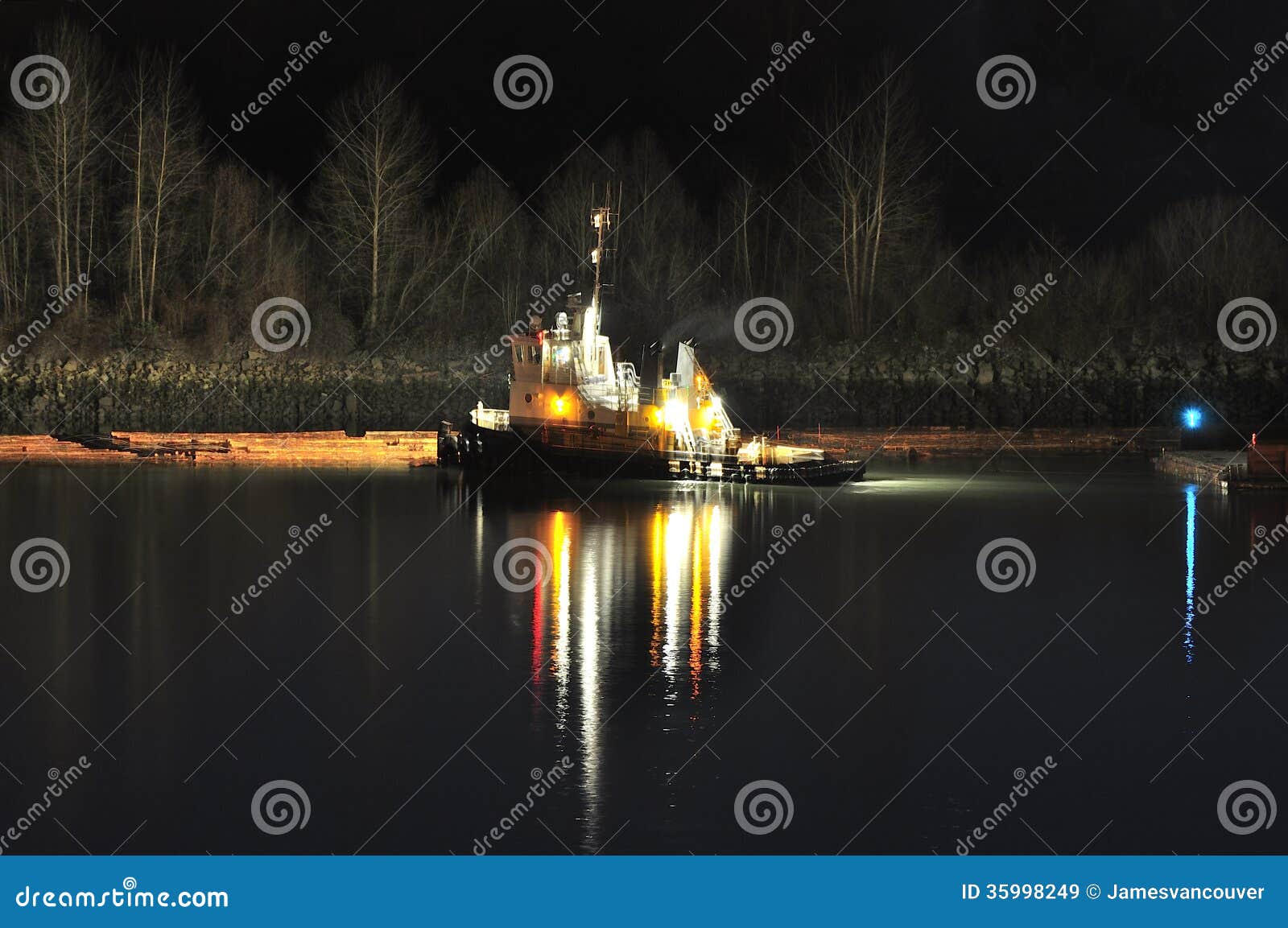 Towboat working at night stock image. Image of light - 35998249
