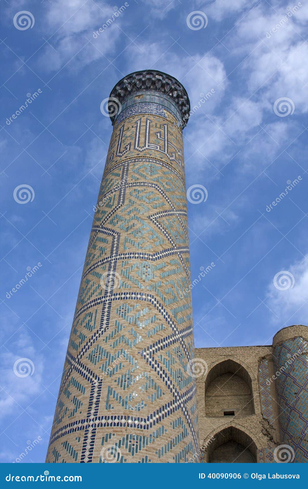 Tower of the Bibi Khanum Mosque in Samarkand Stock Photo - Image of ...