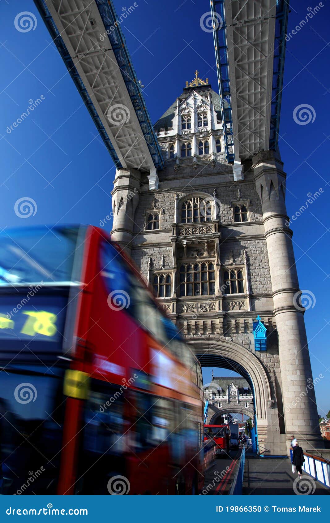 Tower Bridge and Double-decker Stock Photo - Image of city, decker ...