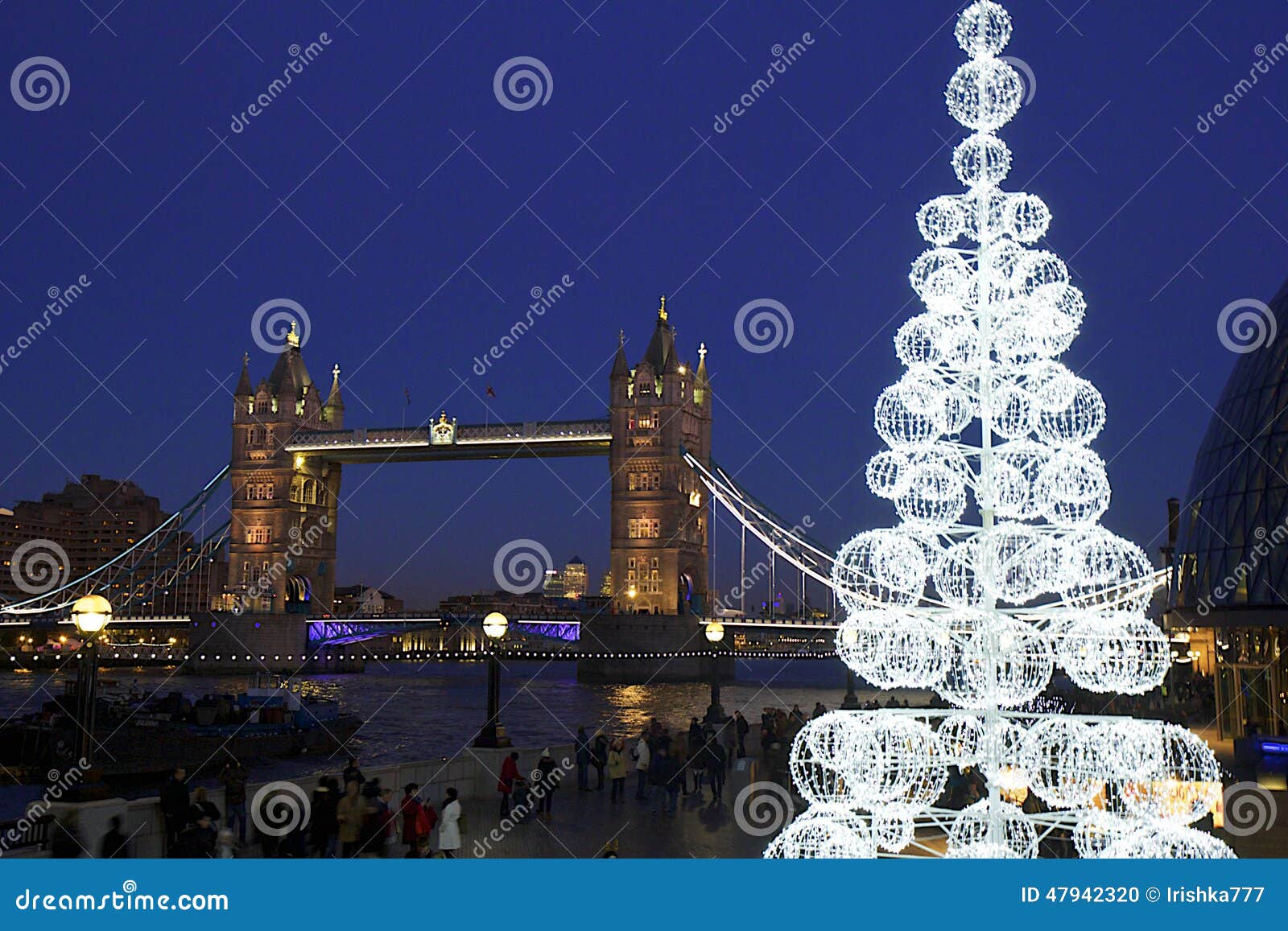 Tower Bridge at Night, London Editorial Image - Image of illumination ...