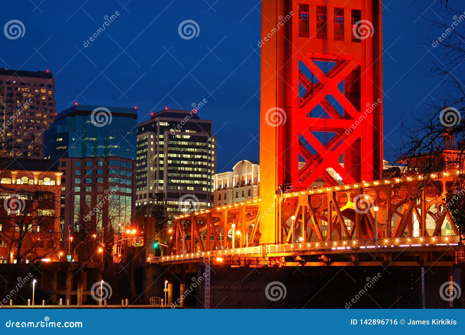 The Tower Bridge and the Sacramento Skyline Editorial Photo - Image of ... The Tower Bridge and the Sacramento Skyline Editorial Photo - Image of ...