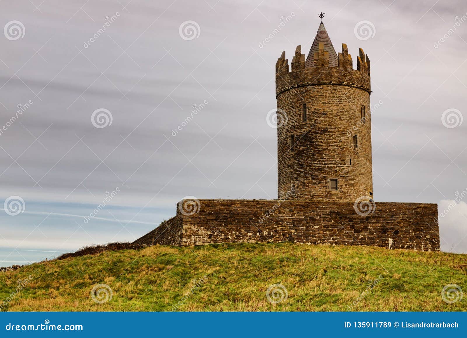 Tower of Doonagore Castle stock image. Image of vegetation - 135911789
