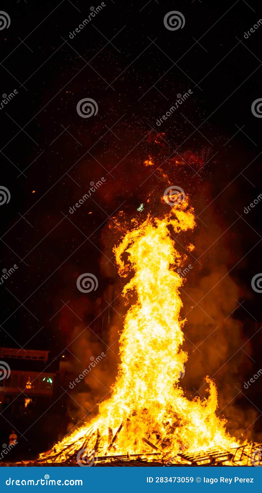 Tower of Flames on a Bonfire Stock Image - Image of farewell, campfire ...
