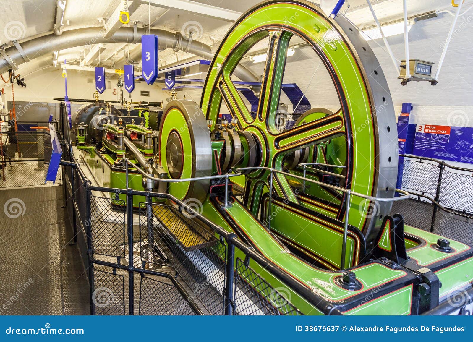 Tower of London Bridge Machinery Editorial Photography - Image of ...