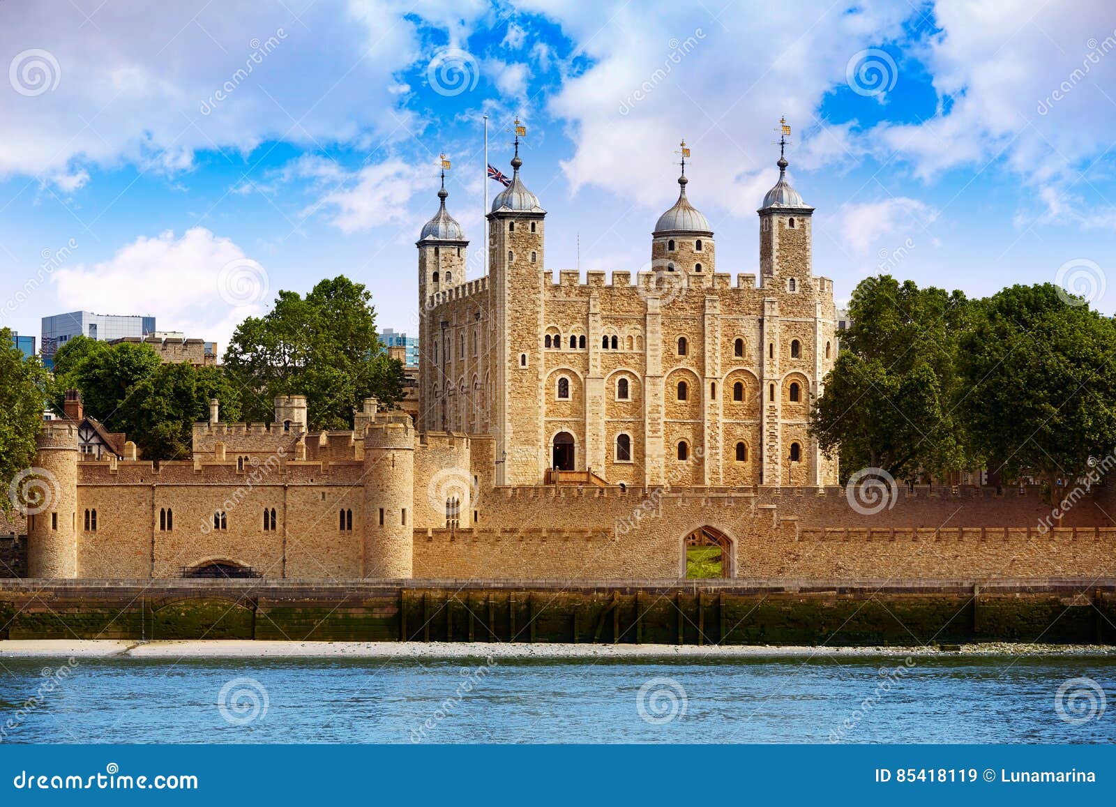 Tower of London in England stock image. Image of kingdom - 85418119