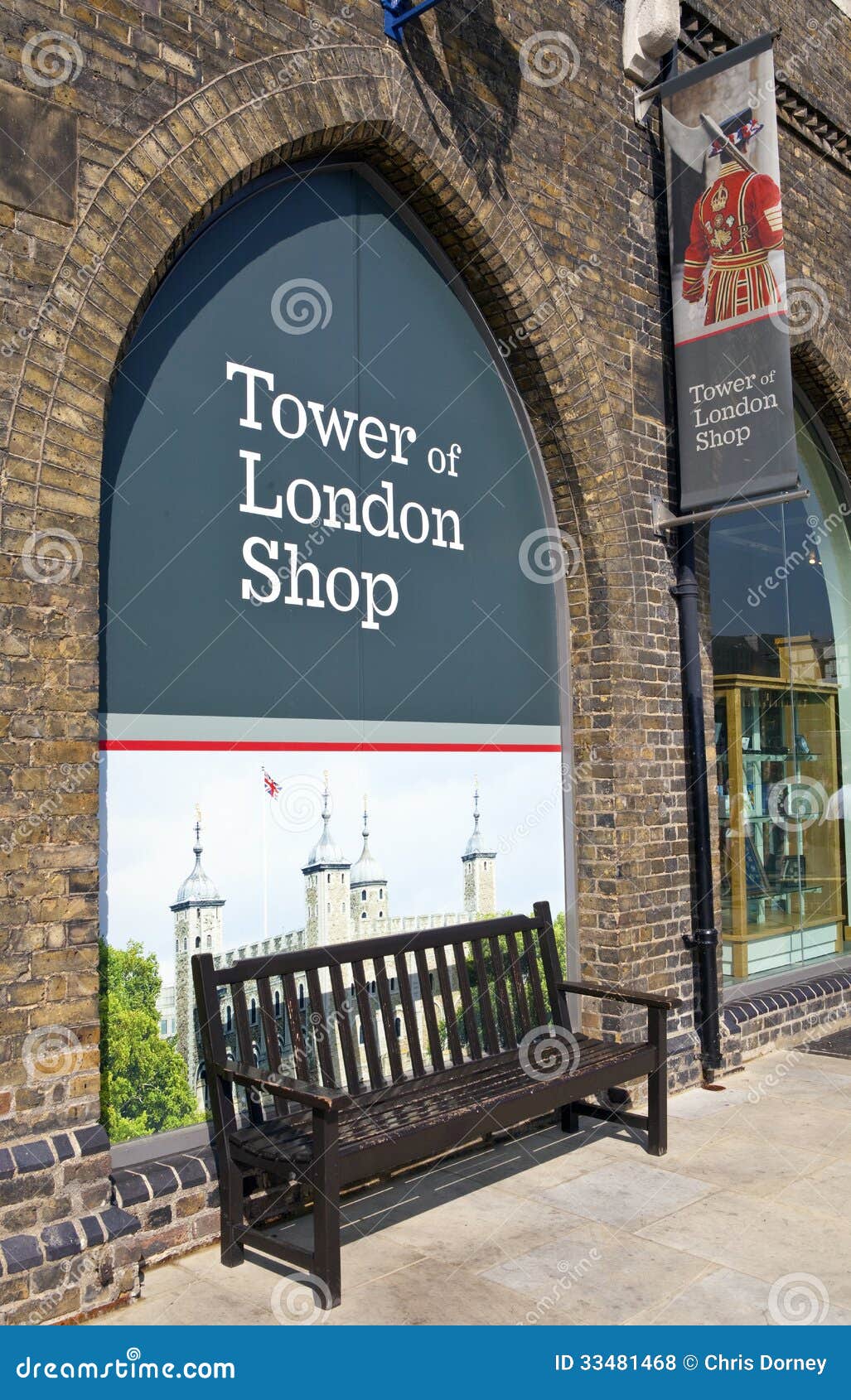 Tower of London Shop editorial stock photo. Image of shop - 33481468