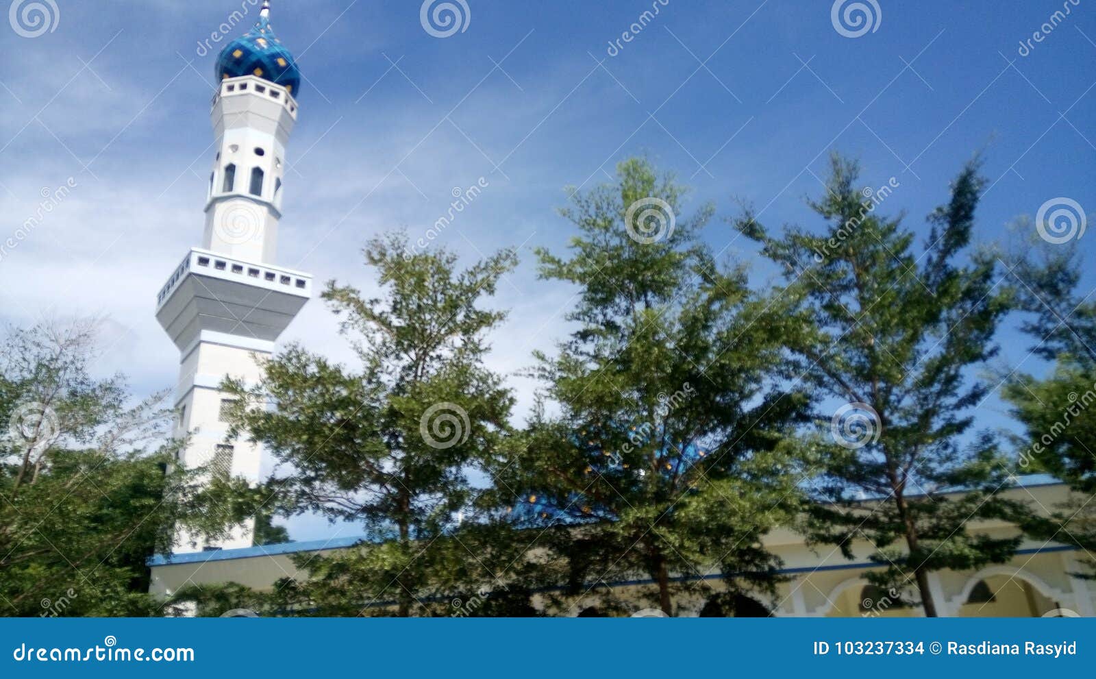 Tower of masjid stock photo. Image of masjid, cloud - 103237334