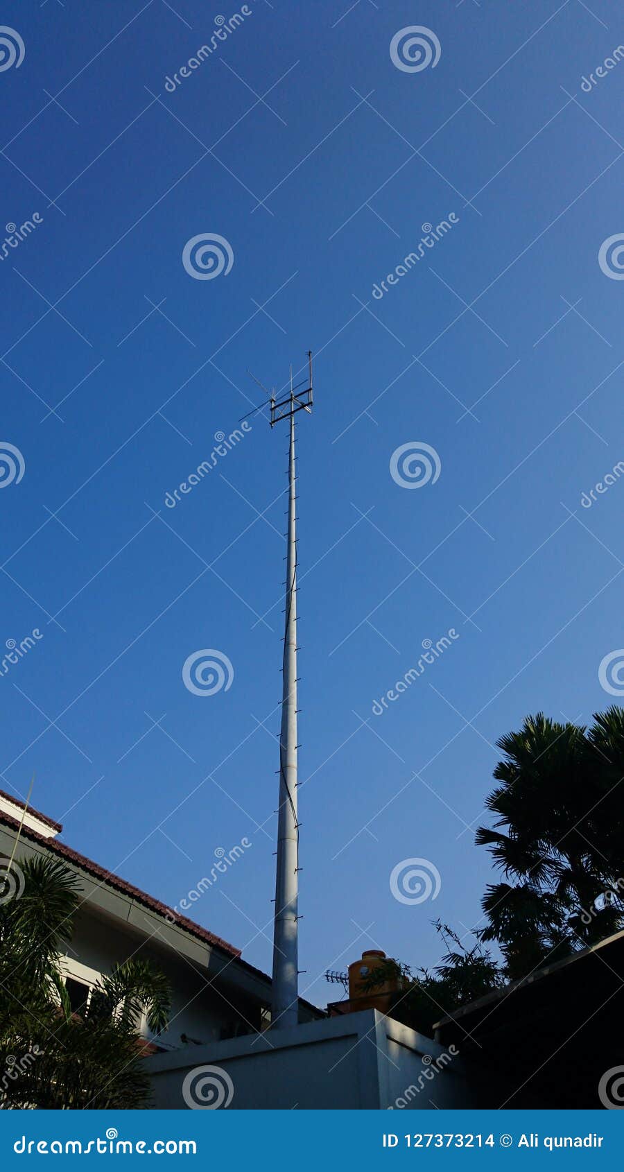 Tower Menjulang Stock Photos - Free & Royalty-Free Stock Photos from ...