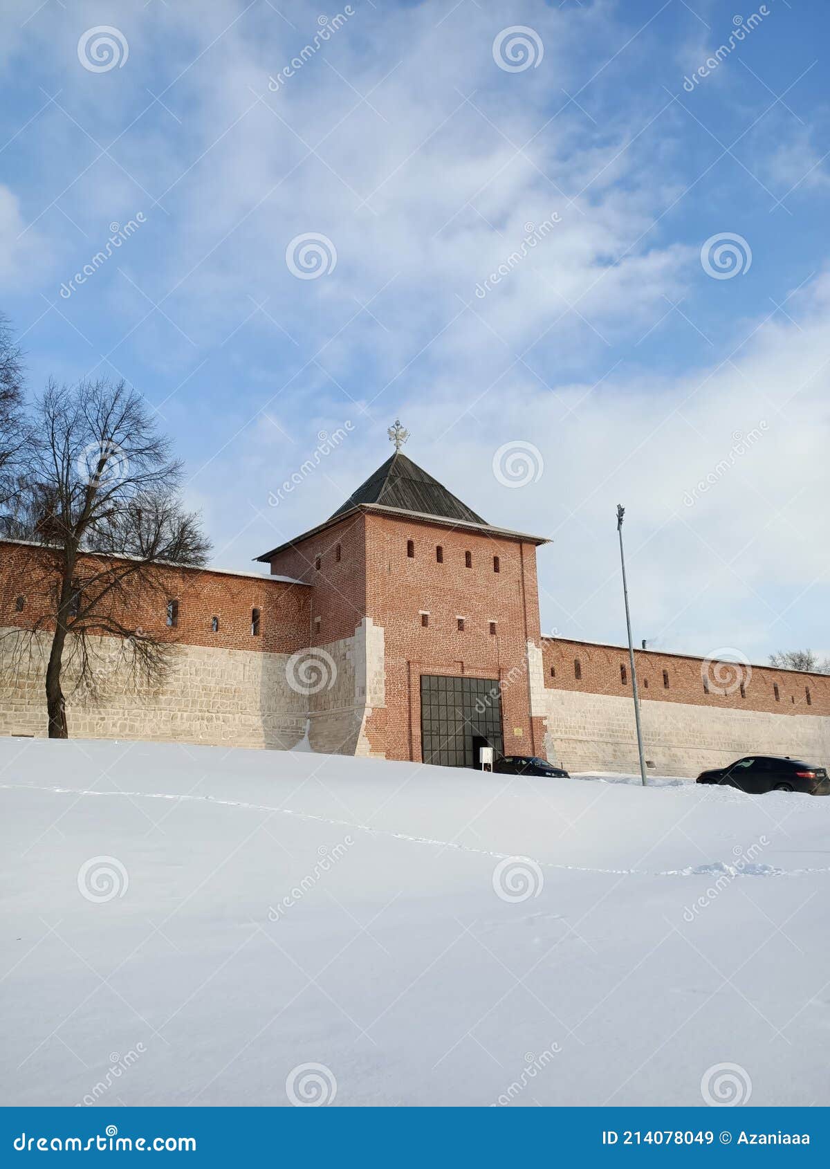 Tower of the Old Medieval Russian Kremlin in Zaraisk Stock Image ...