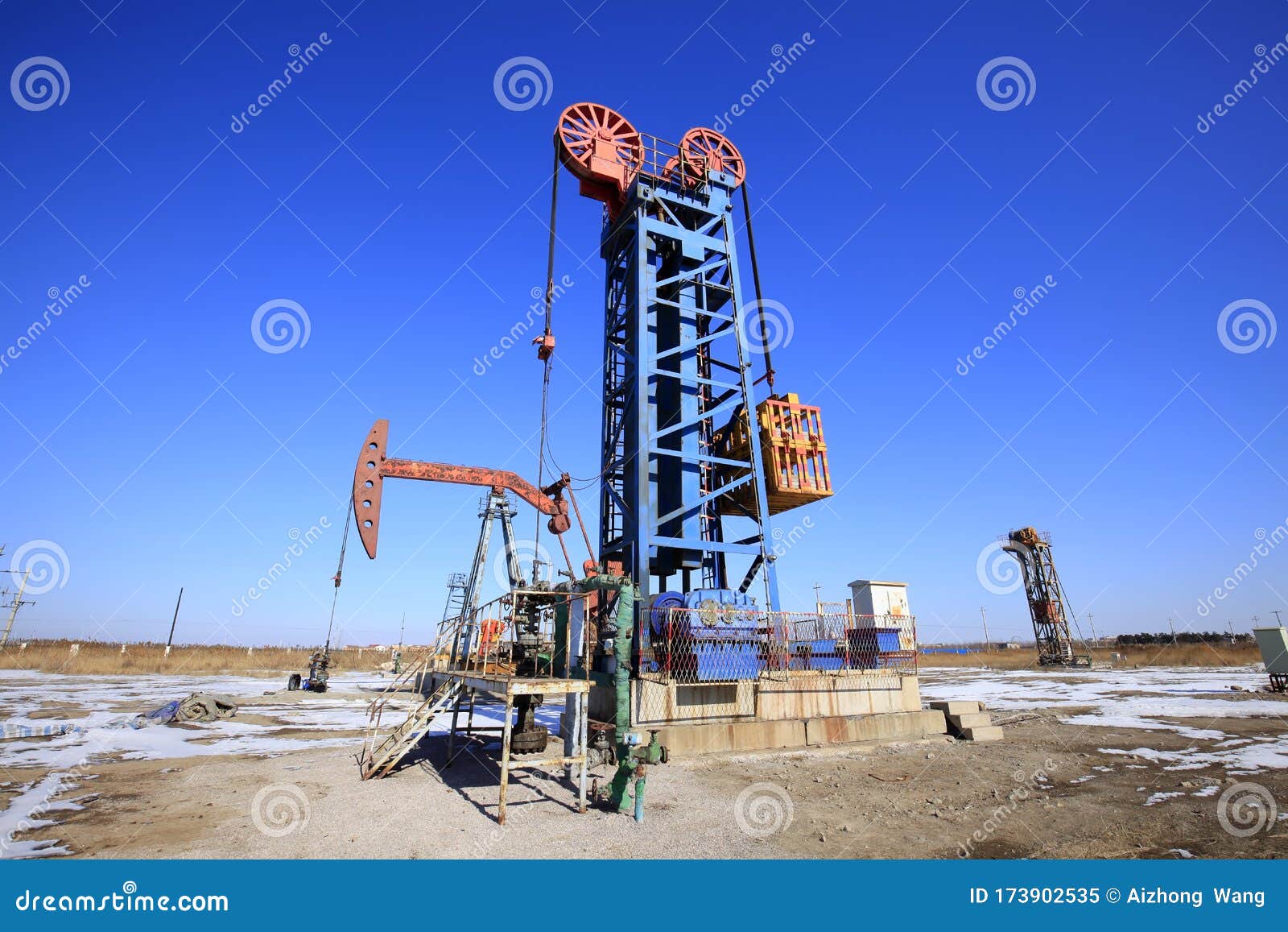 Tower pumping unit stock image. Image of exploration - 173902535
