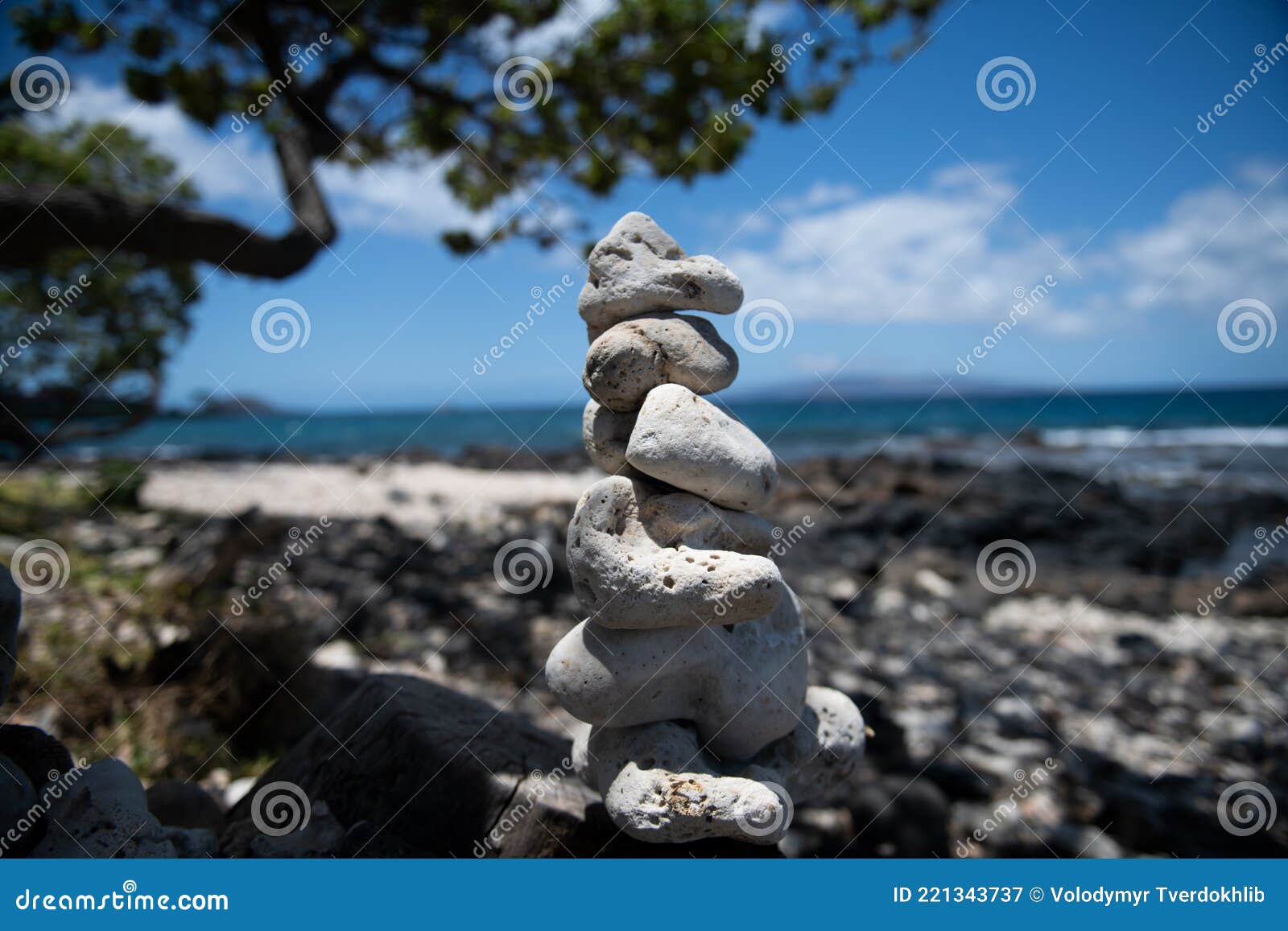 Tower Of Stones On Sea Beach Background. Relaxing In The Tropical Beach ...