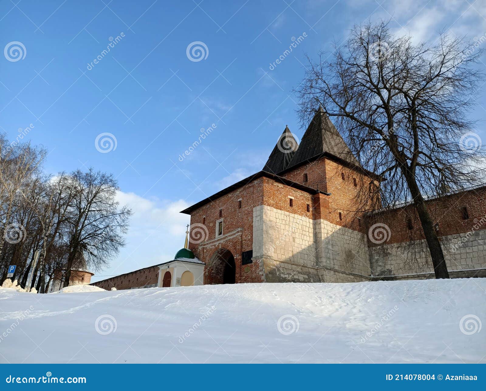 Tower of the Old Medieval Russian Kremlin in Zaraisk Stock Photo ...