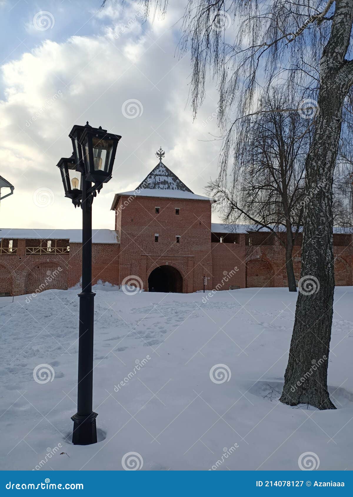 Tower of the Old Medieval Russian Kremlin in Zaraisk Stock Image ...