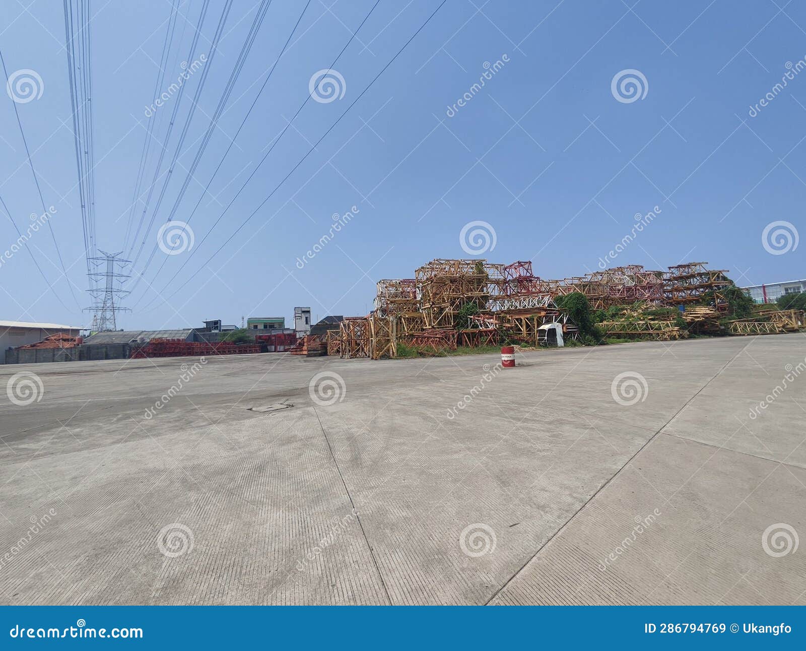 View Of The Oil Storage Tank Assembly. Storage Tanks Pressure Vessels ...