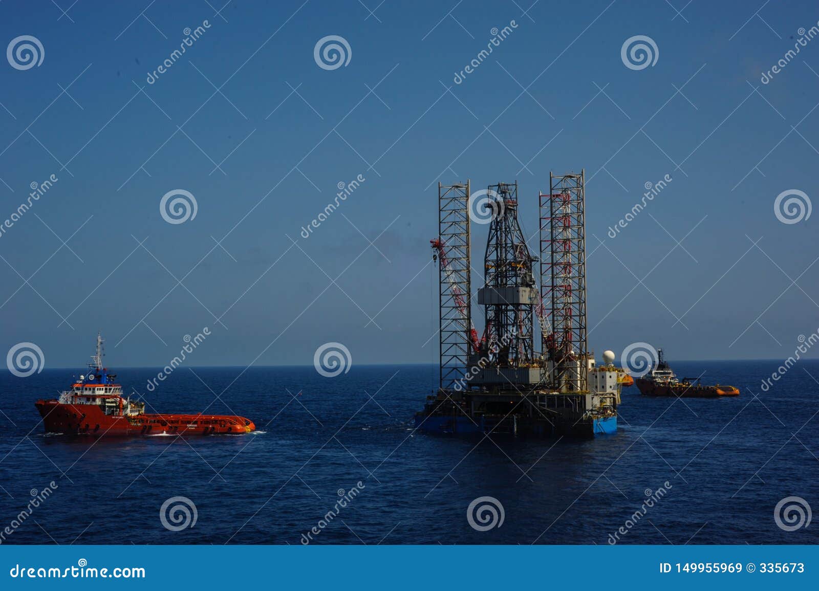 Towing Platform In Port Royalty-Free Stock Photo | CartoonDealer.com ...