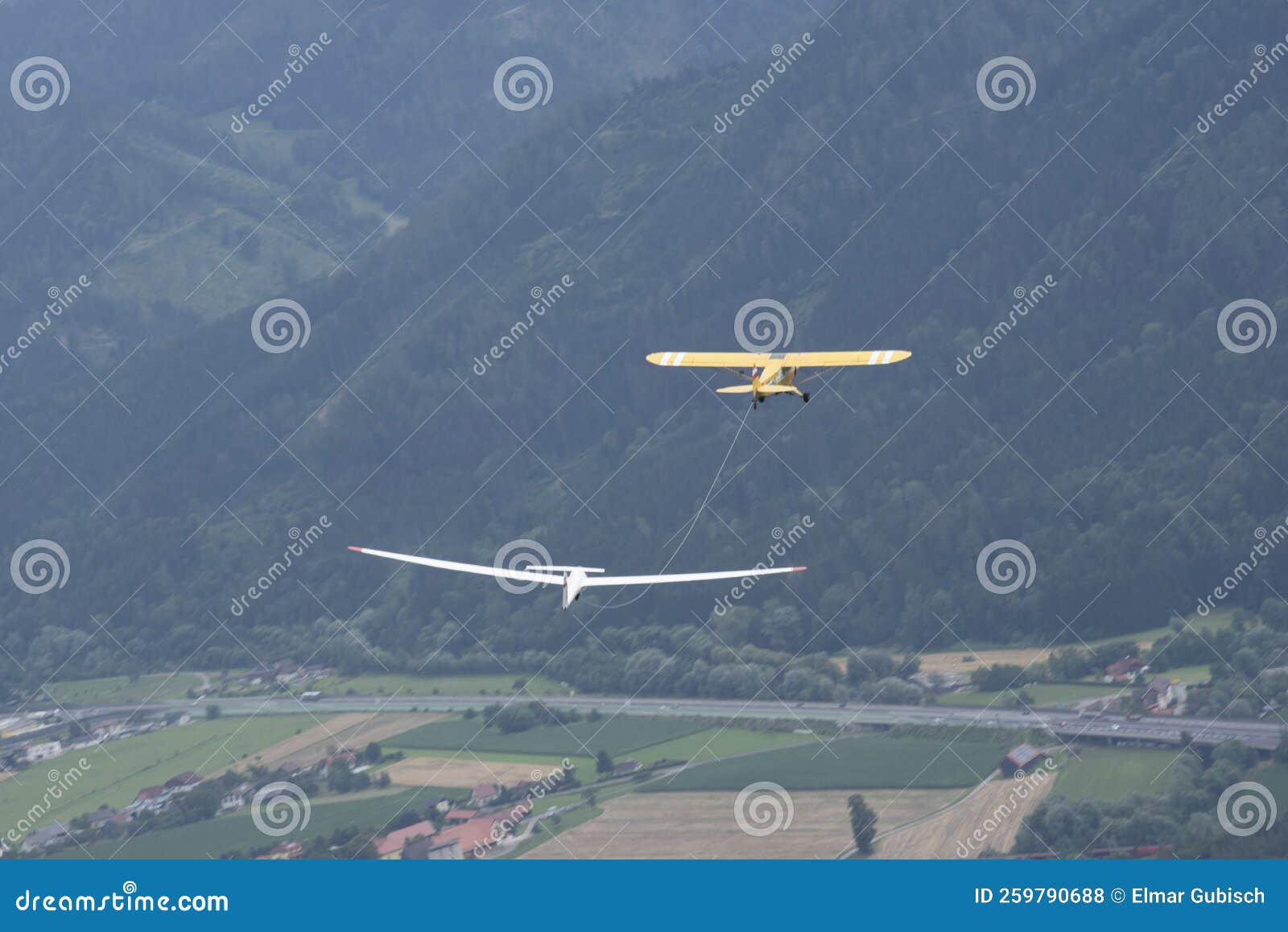 Towing from a Glider in the Air Stock Photo - Image of traffic ...