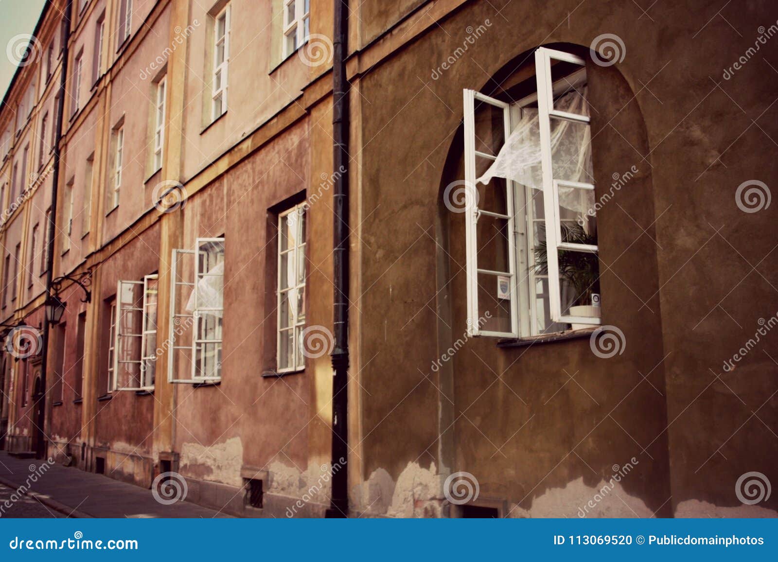 Town, Alley, Building, Window Picture. Image: 113069520