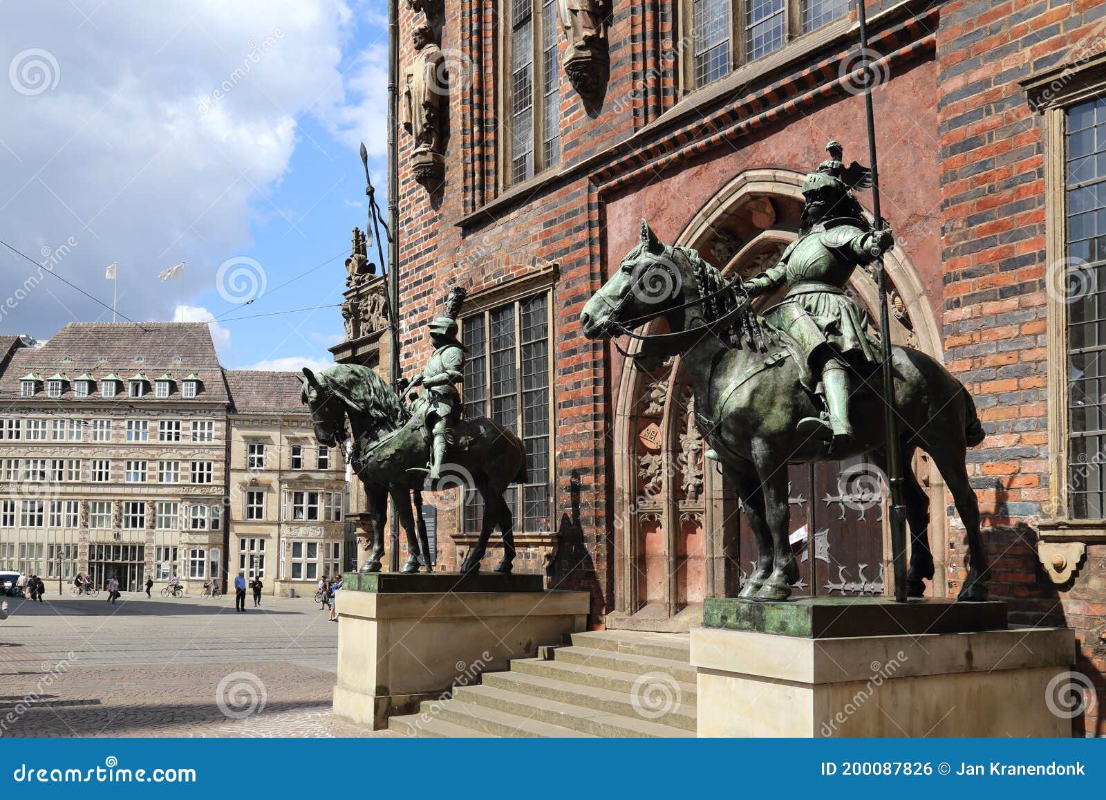 Bremen, Germany - 06/13/2019: Famous Sculpture Of Roland On Bremen ...