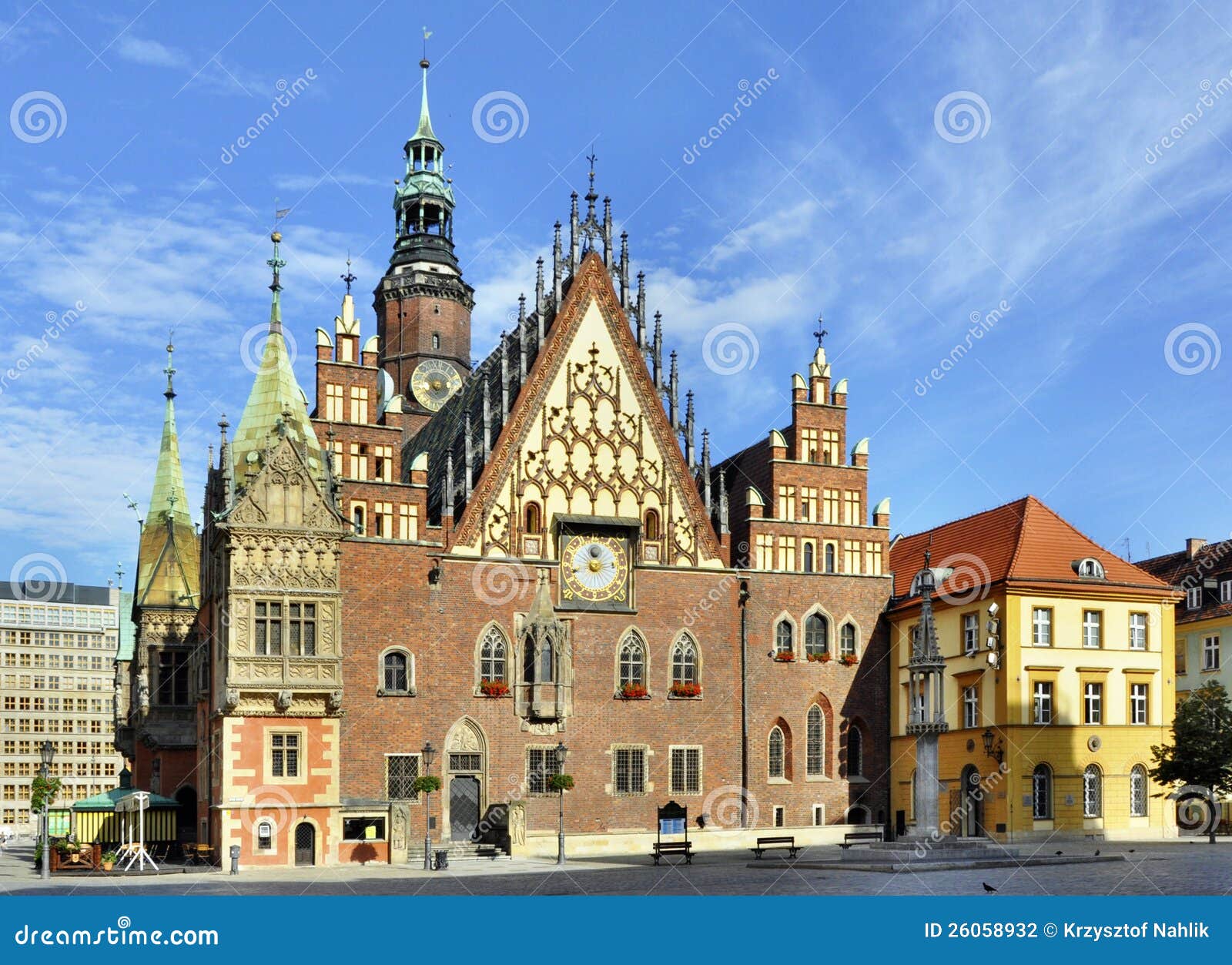 Town Hall in Wroclaw, Poland Stock Photo - Image of outdoors, rynek ...