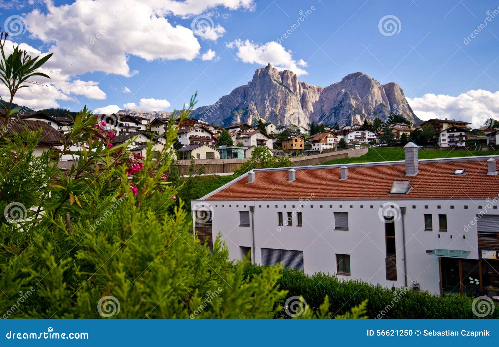 Townscape Di Castelrotto (Castelrotto) Fotografia Stock - Immagine di ...