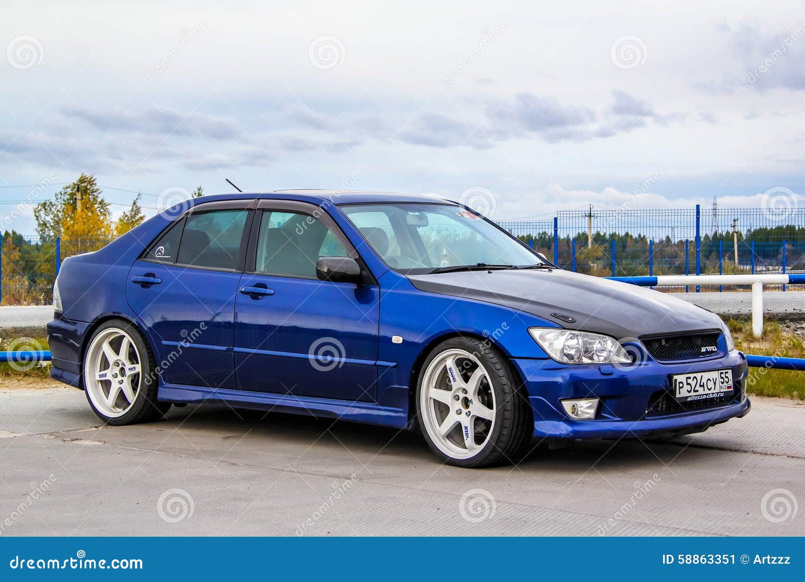 Toyota Altezza photo éditorial. Image du bleu, rapide - 58863351