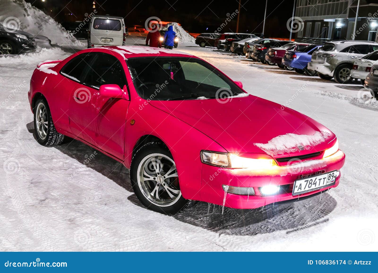 Toyota Curren redactionele stock afbeelding. Image of ijzig - 106836174