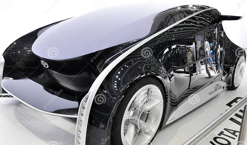 Toyota iiMO Concept editorial image. Image of futuristic - 27819020