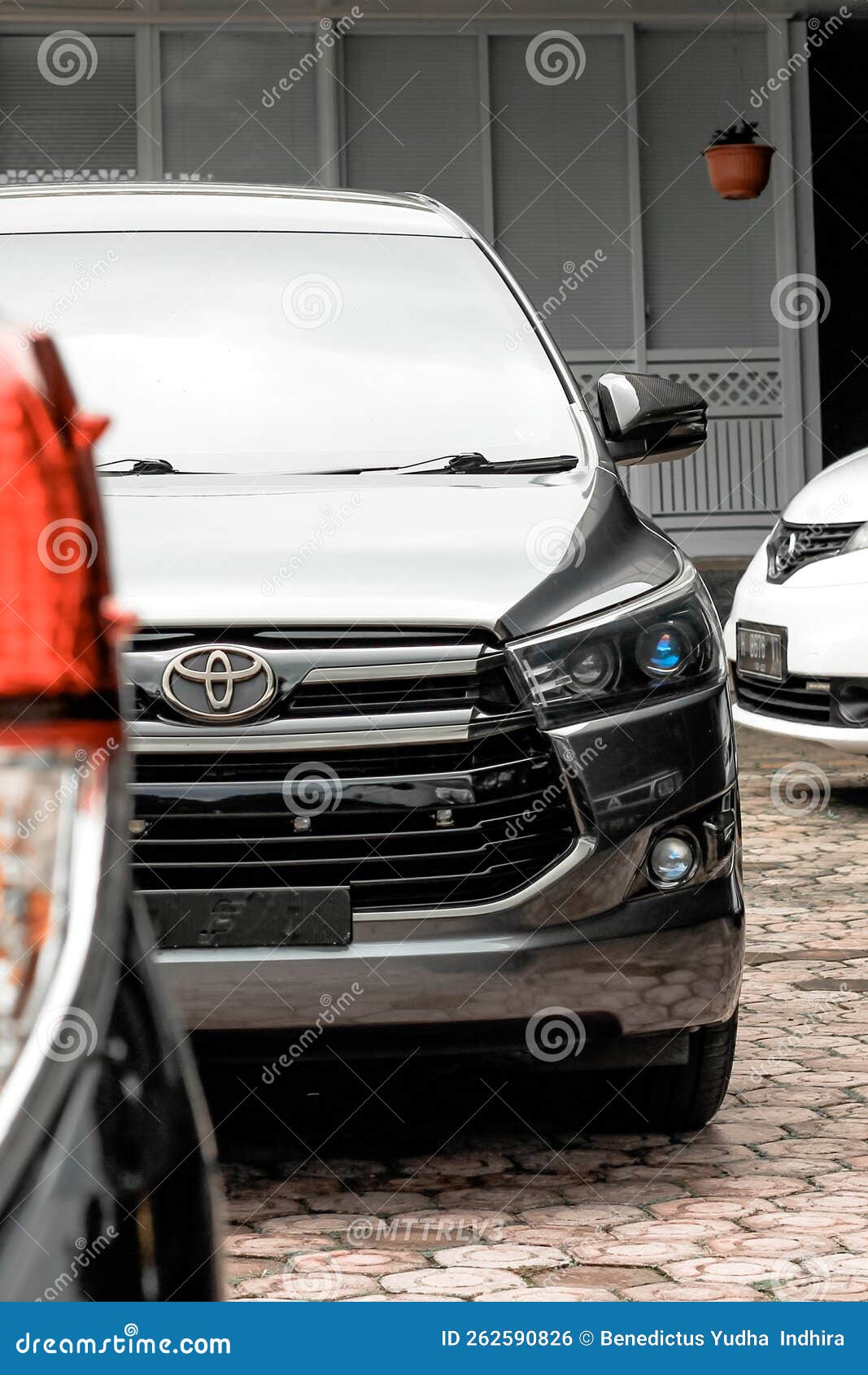 Toyota Innova Diesel 2018 in Action Editorial Photo - Image of diesel ...