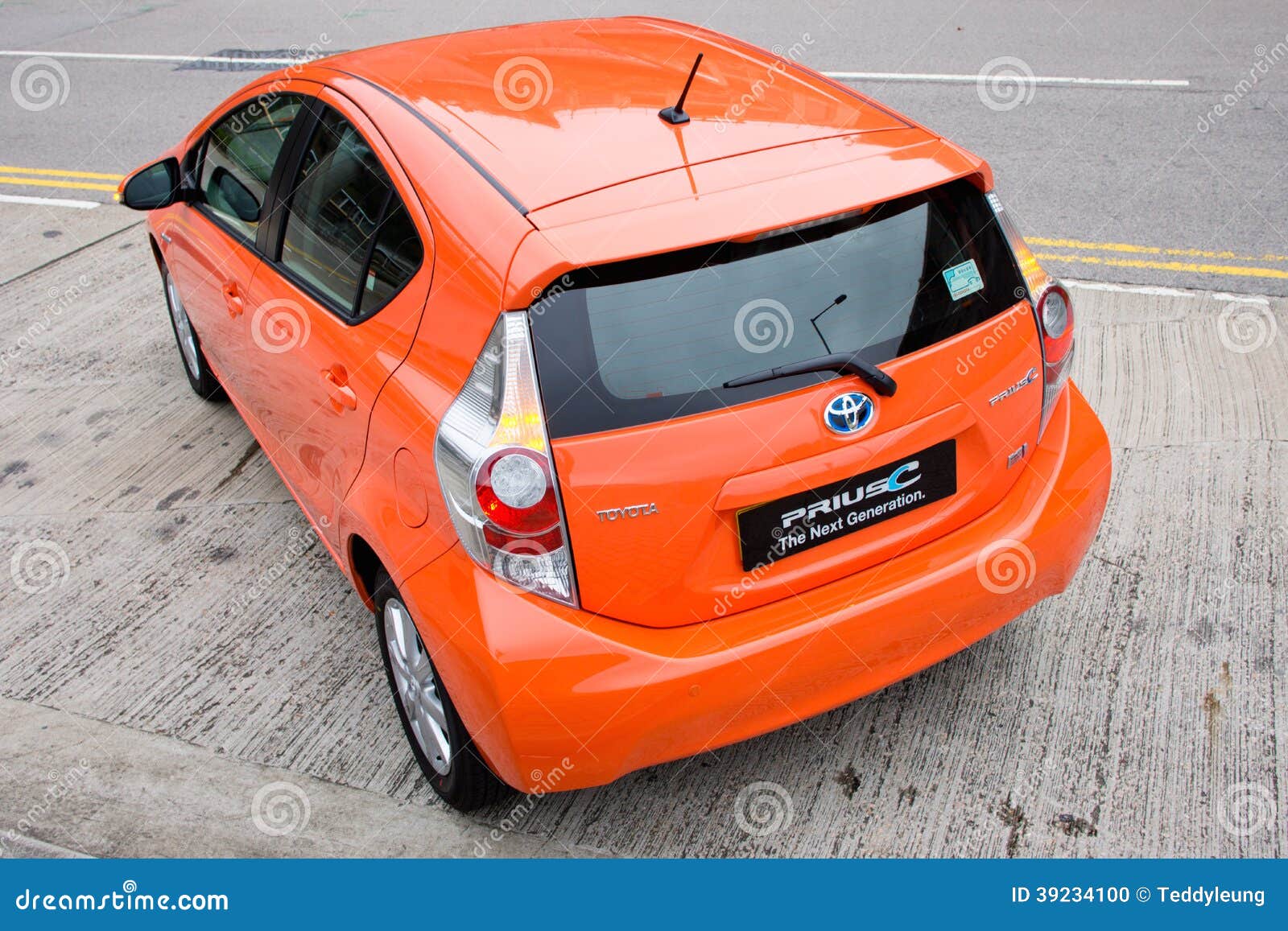 Toyota Prius C Hybrid 2012 editorial image. Image of sportback - 39234100
