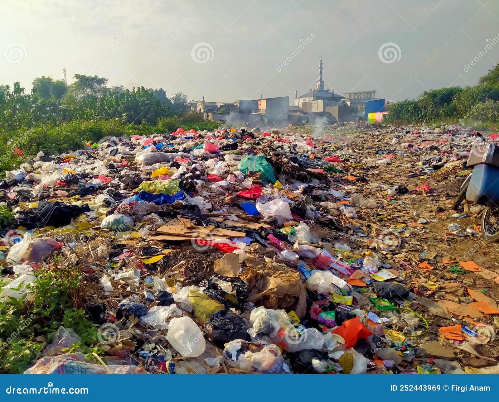 TPS, Temporary Garbage Disposal in Cakung Area Editorial Stock Image ...