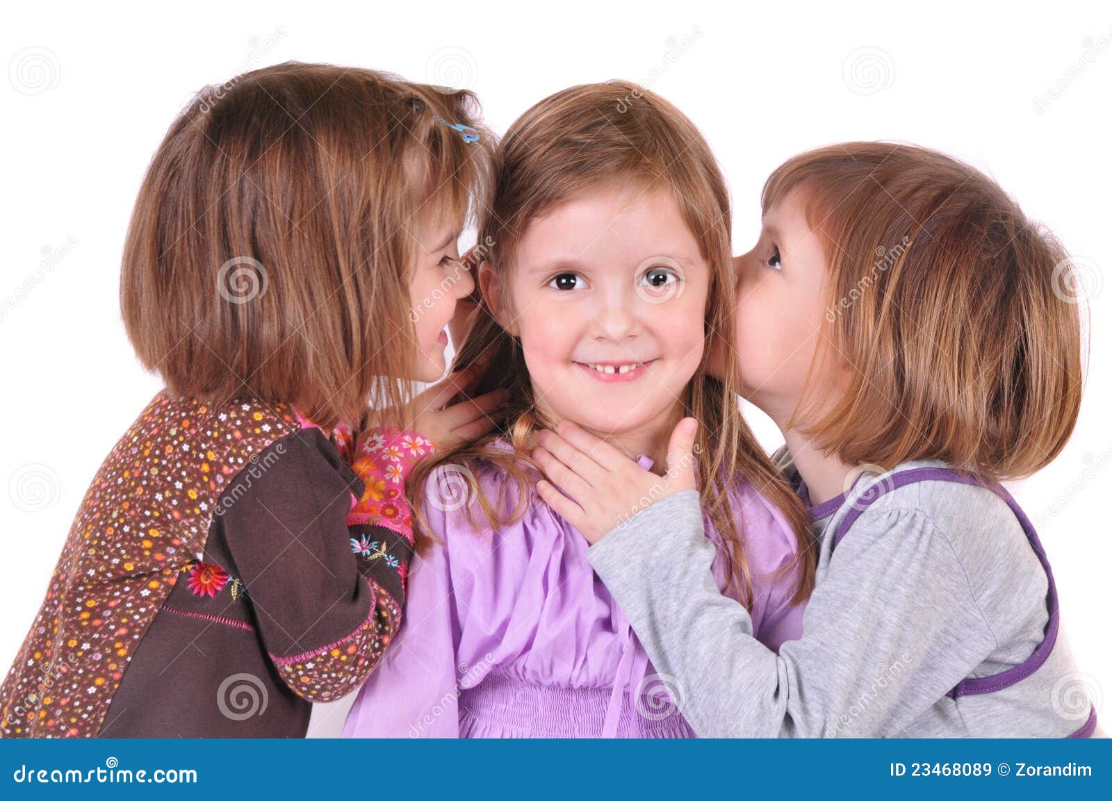 Três Meninas Estão Conversando, Isoladas Sobre Imagem de Stock - Imagem ...