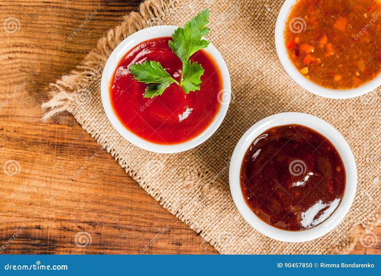 Três Tipos Do Molho De Tomate Vermelho Foto de Stock - Imagem de verde ...