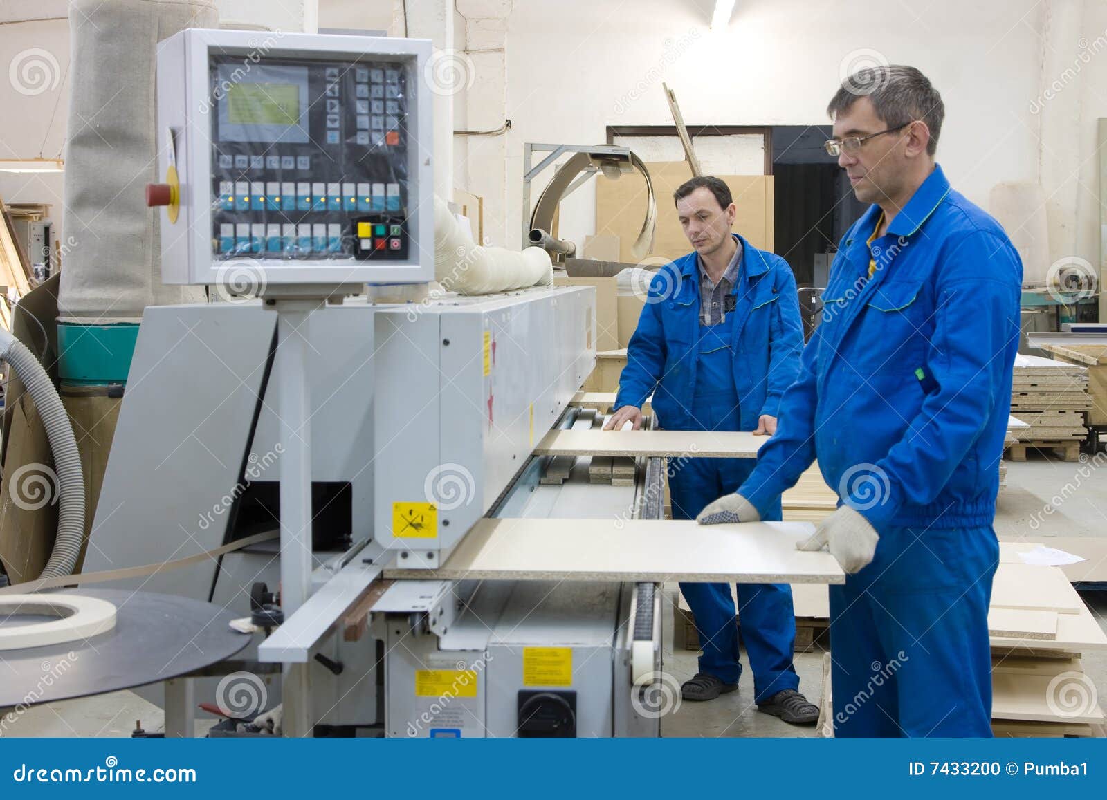 Trabajo de los operadores foto de archivo. Imagen de azul - 7433200