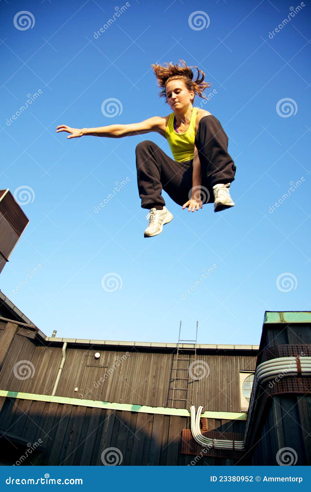 Traceur Demonstrating Parkour Stock Photo - Image of environment, jump ...