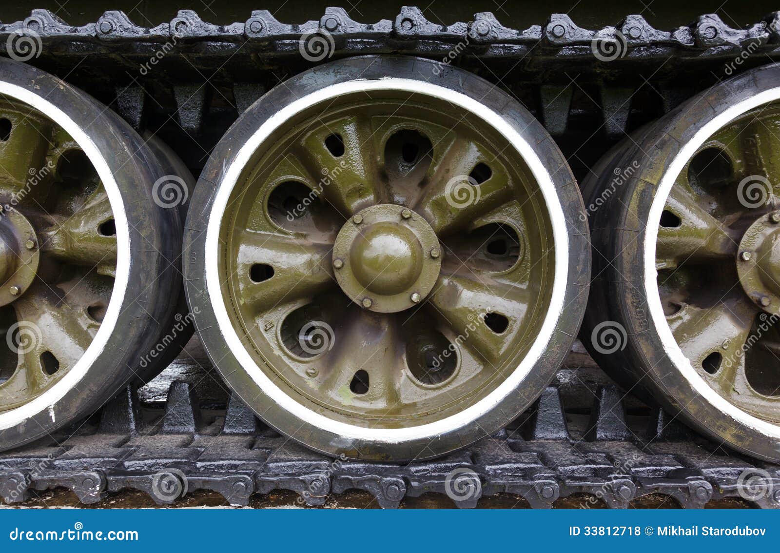 Track and Wheels of the Tank Stock Photo - Image of development, soviet ...